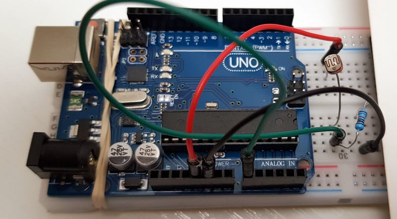 Sensors de llum amb Arduino i Phyphox – Experimentació lliure